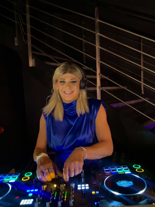 The End in Leeds, Yorkshire, England | tvChix