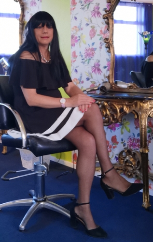 TROPICS in Portsmouth, Hampshire, England | tvChix