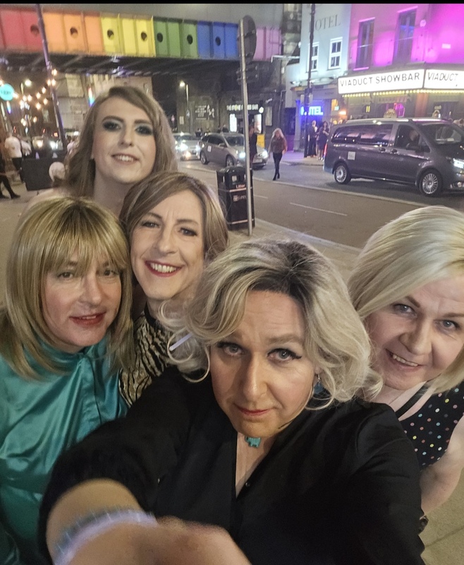 Bridge End Social in Leeds, Yorkshire, England | tvChix