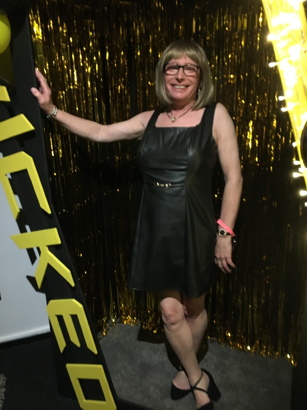 Greedy T-Girls & Admirers - 2023/06/07