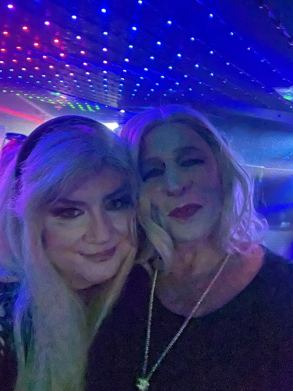 The Grosvenor Bar in Brighton, Sussex, England | tvChix